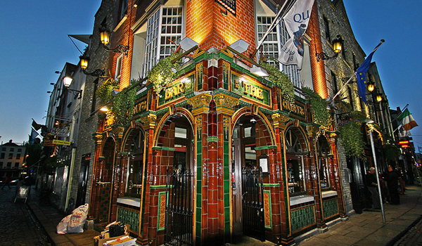 Motivation Monday: 9 Night Ireland Castles Tour – Easy Breezy Journeys